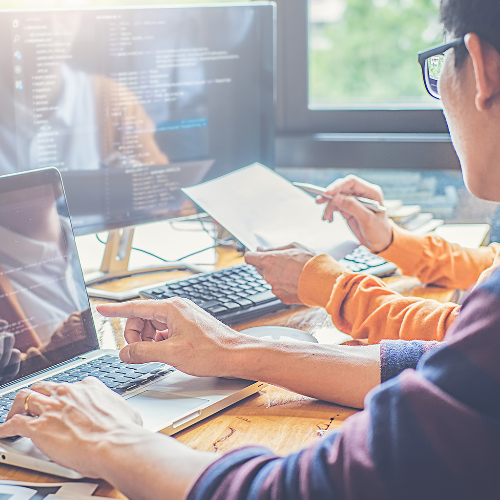 About Us - IT・デザインから暮らしに彩りを。comodo design systems